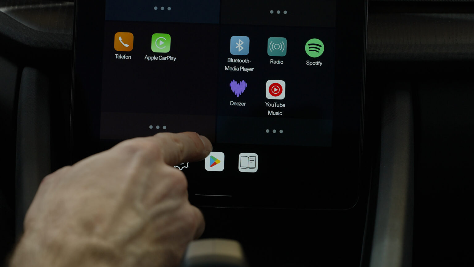 The benefits of using Google Automotive Services - Valtech Mobility
